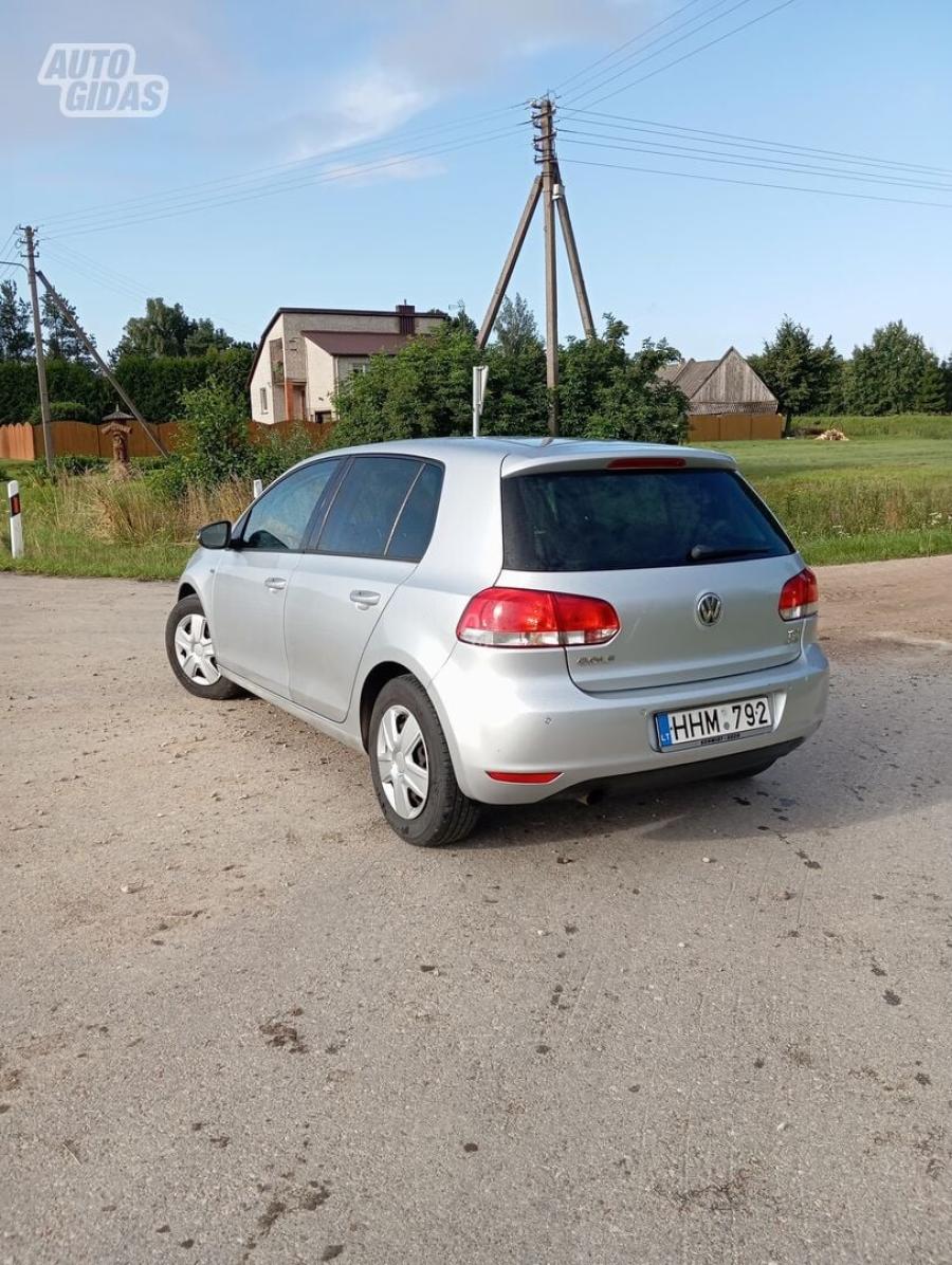 Pelēks Volkswagen Golf 2012 Kazlų Rūda, ar dzinēja tilpumu 1.60 L un nobraukumu 321 tūkst. km par 2650 €, foto 6 vietnē AUTOMOTO.COM.LV