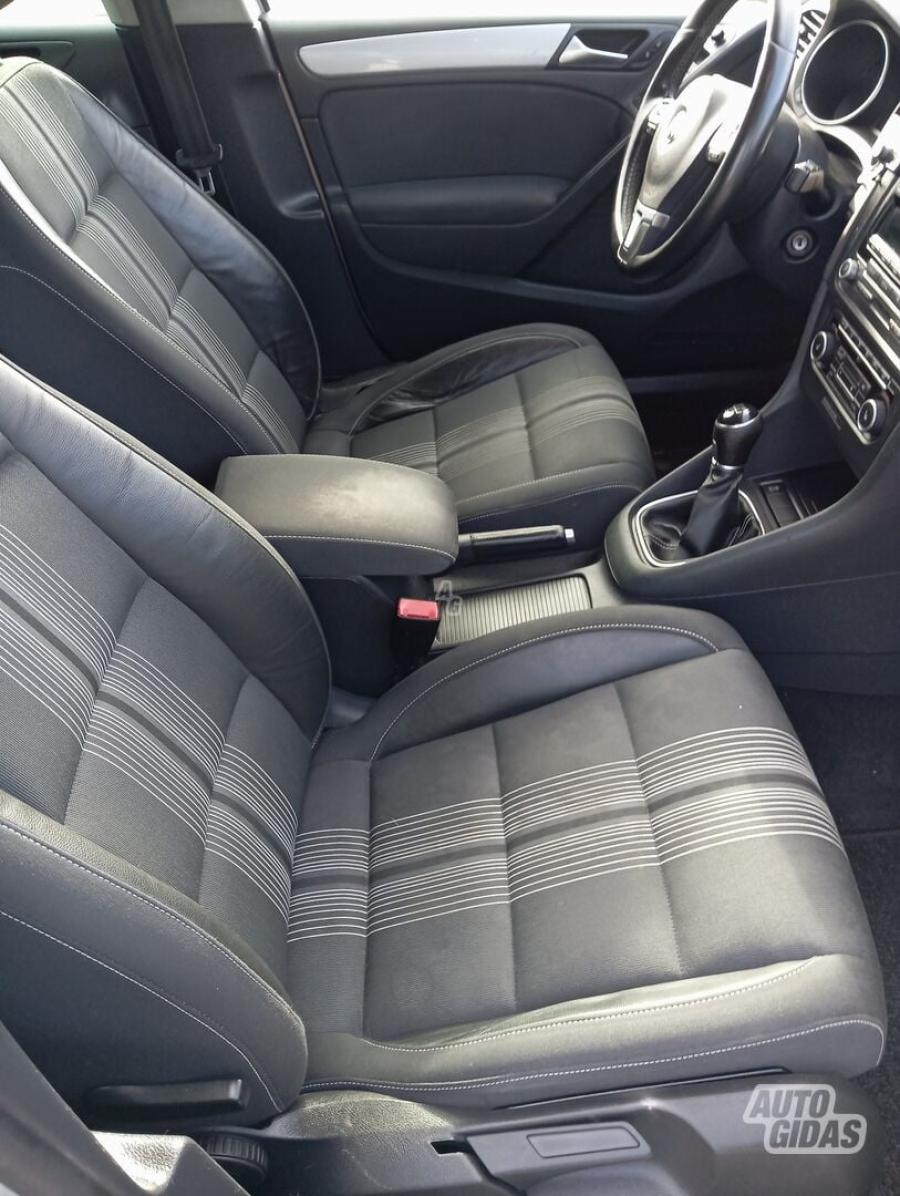 Pelēks Volkswagen Golf 2012 Kazlų Rūda, ar dzinēja tilpumu 1.60 L un nobraukumu 321 tūkst. km par 2650 €, foto 7 vietnē AUTOMOTO.COM.LV