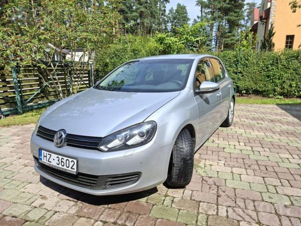Pelēks Volkswagen Golf 2012 Rīga, ar dzinēja tilpumu 1.40 L un nobraukumu 176 tūkst. km par 5400 €, foto 2 vietnē AUTOMOTO.COM.LV