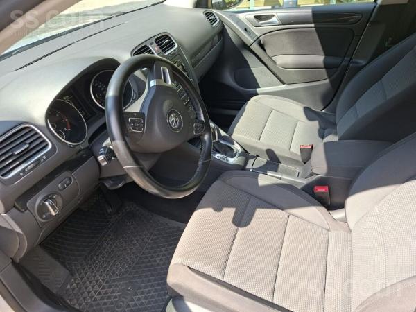Pelēks Volkswagen Golf 2012 Rīga, ar dzinēja tilpumu 1.40 L un nobraukumu 176 tūkst. km par 5400 €, foto 6 vietnē AUTOMOTO.COM.LV