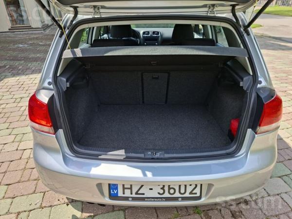 Pelēks Volkswagen Golf 2012 Rīga, ar dzinēja tilpumu 1.40 L un nobraukumu 176 tūkst. km par 5400 €, foto 9 vietnē AUTOMOTO.COM.LV