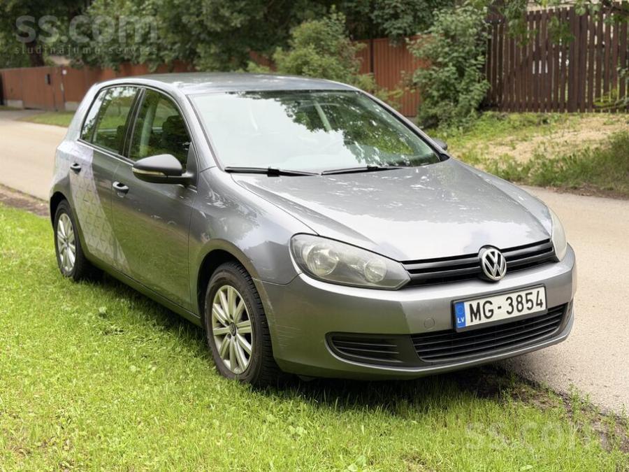 Grey Volkswagen Golf 2012 in Riga, with an engine capacity of 1.40 L and mileage of 416 thousand km for 1380 €, photo 3 on AUTOMOTO.COM.LV