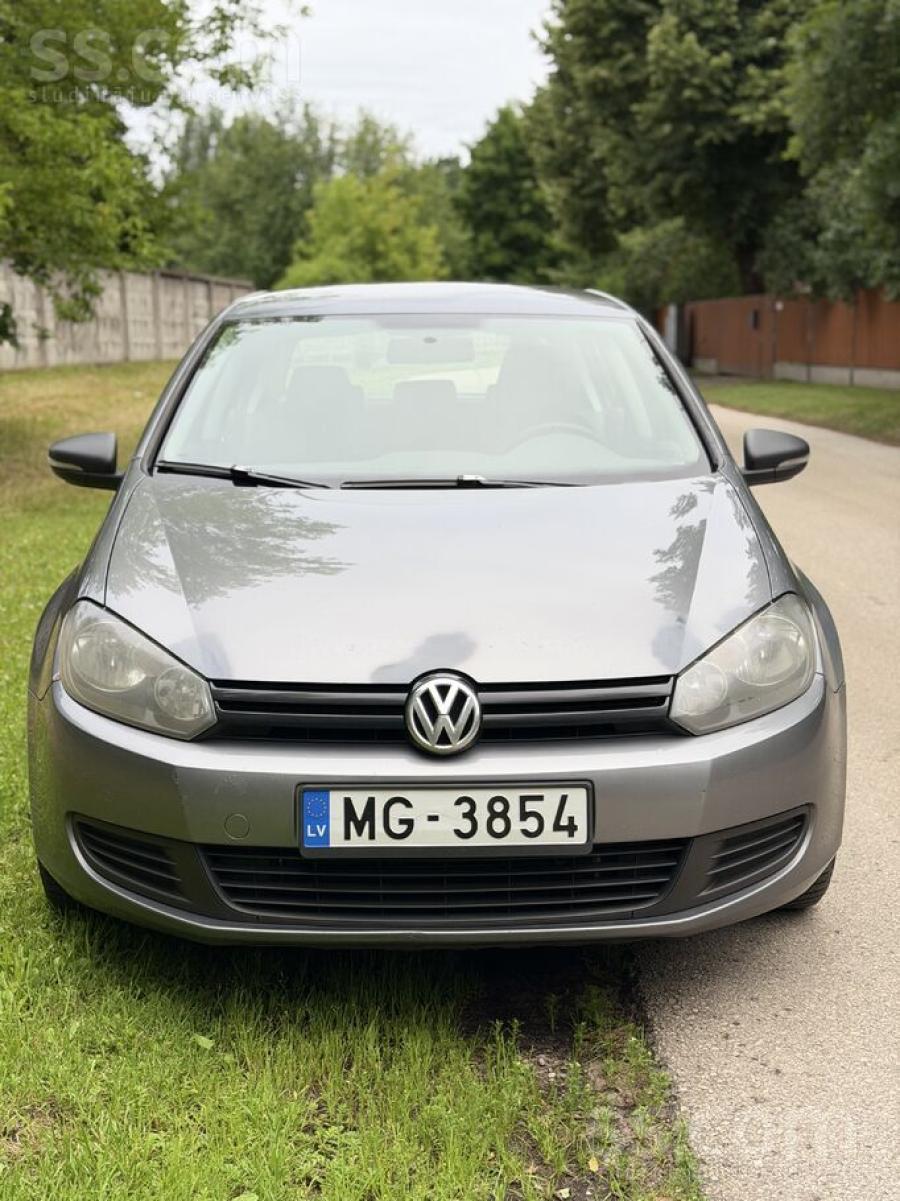 Grey Volkswagen Golf 2012 in Riga, with an engine capacity of 1.40 L and mileage of 416 thousand km for 1380 €, photo 4 on AUTOMOTO.COM.LV