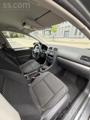 Grey Volkswagen Golf 2012 in Riga, with an engine capacity of 1.40 L and mileage of 416 thousand km for 1380 €, photo 10 on AUTOMOTO.COM.LV