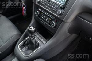 Pelēks Volkswagen Golf 2012 Rīga, ar dzinēja tilpumu 1.20 L un nobraukumu 212 tūkst. km par 4390 €, foto 21 vietnē AUTOMOTO.COM.LV