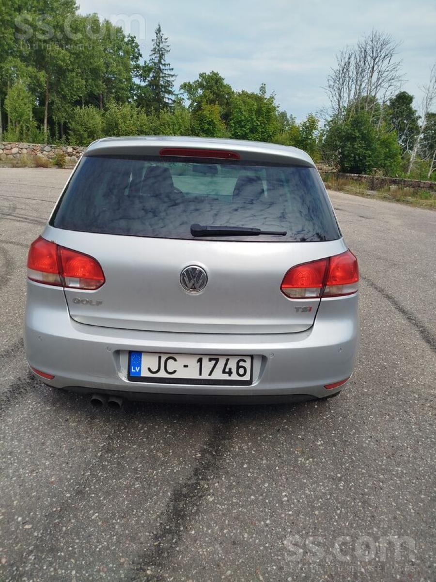 Pelēks Volkswagen Golf 2012 Talsi, ar dzinēja tilpumu 1.40 L un nobraukumu 259 tūkst. km par 2500 €, foto 5 vietnē AUTOMOTO.COM.LV