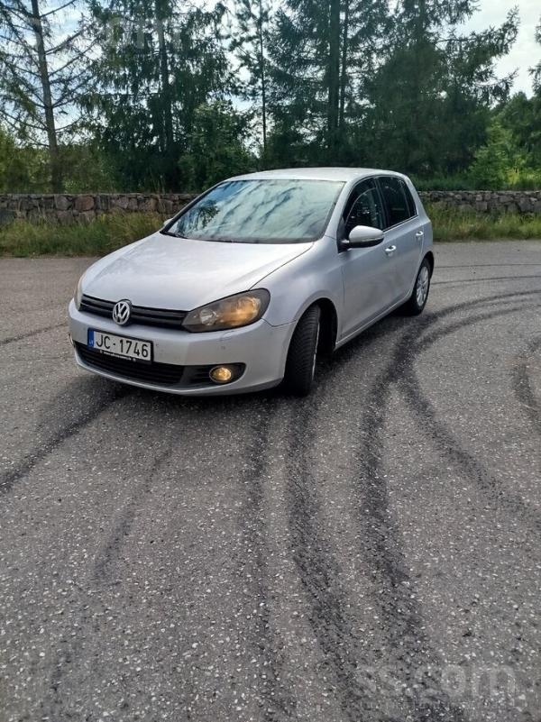 Grey Volkswagen Golf 2012 in Talsi, with an engine capacity of 1.40 L and mileage of 259 thousand km for 2500 €, photo 1 on AUTOMOTO.COM.LV