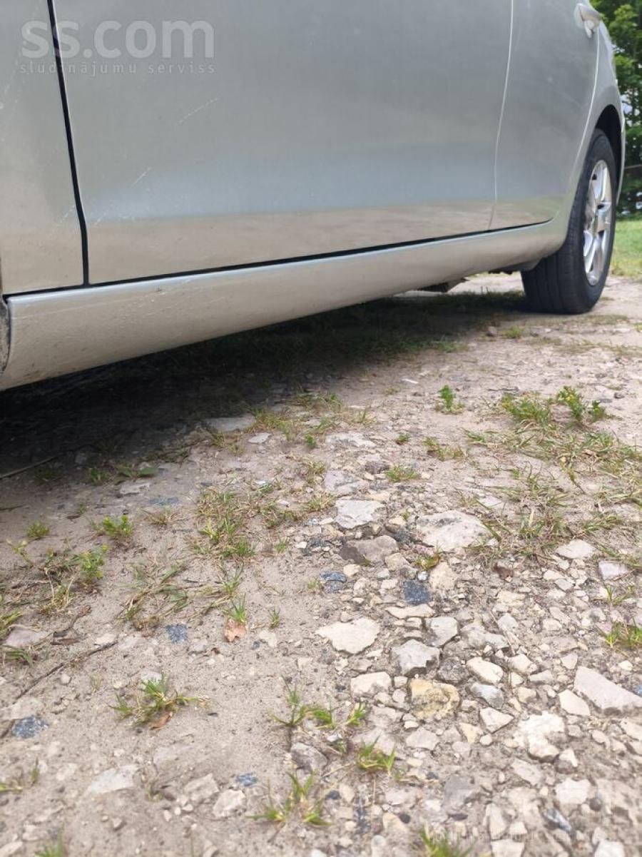 Pelēks Volkswagen Golf 2012 Rīga, ar dzinēja tilpumu 1.60 L un nobraukumu 245 tūkst. km par 3100 €, foto 6 vietnē AUTOMOTO.COM.LV