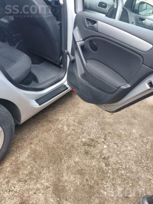 Pelēks Volkswagen Golf 2012 Rīga, ar dzinēja tilpumu 1.60 L un nobraukumu 245 tūkst. km par 3100 €, foto 11 vietnē AUTOMOTO.COM.LV