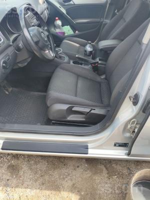 Pelēks Volkswagen Golf 2012 Rīga, ar dzinēja tilpumu 1.60 L un nobraukumu 245 tūkst. km par 3100 €, foto 14 vietnē AUTOMOTO.COM.LV