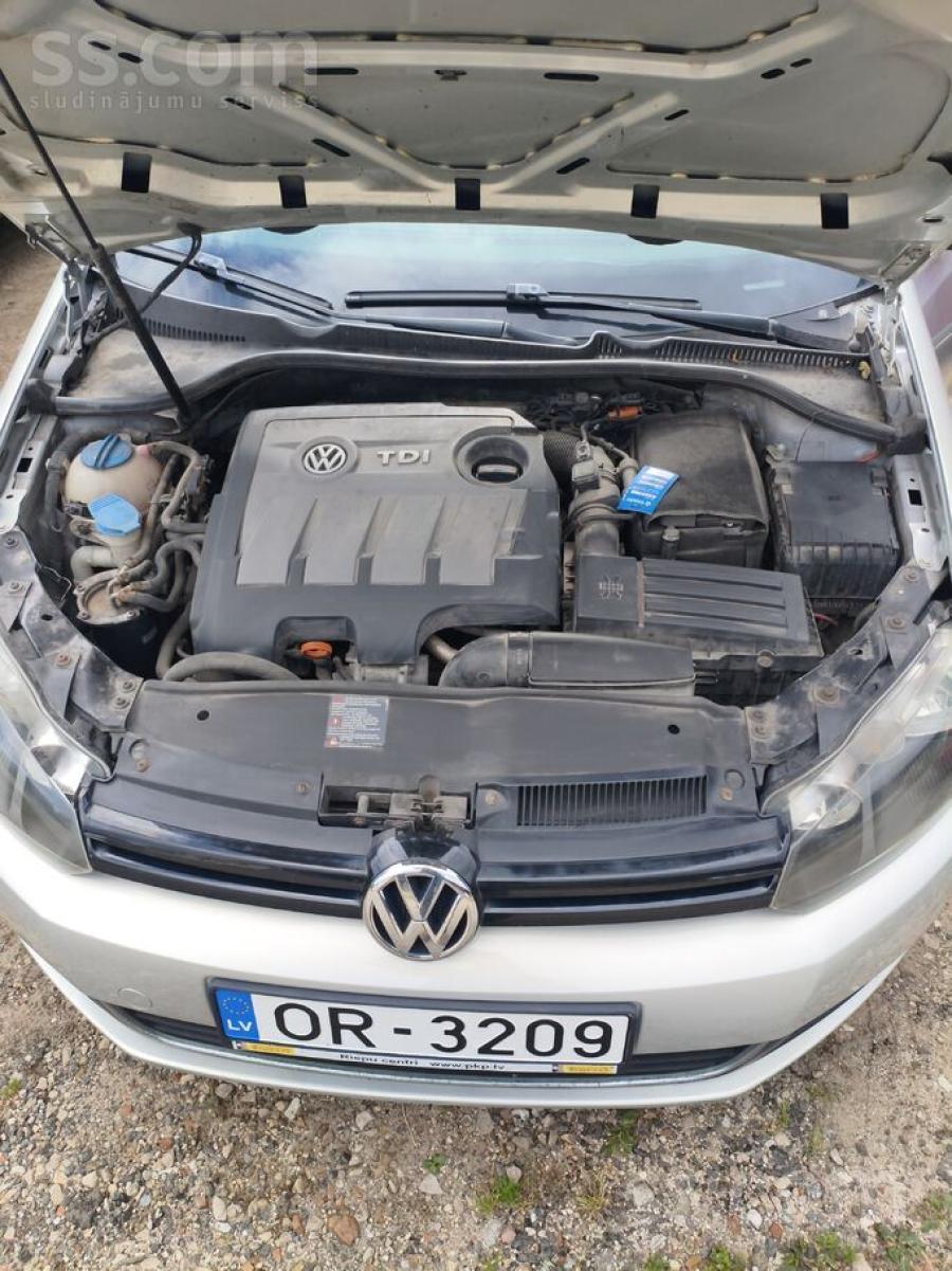 Pelēks Volkswagen Golf 2012 Rīga, ar dzinēja tilpumu 1.60 L un nobraukumu 245 tūkst. km par 3100 €, foto 19 vietnē AUTOMOTO.COM.LV