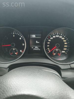 Pelēks Volkswagen Golf 2012 Rīga, ar dzinēja tilpumu 1.60 L un nobraukumu 245 tūkst. km par 3100 €, foto 22 vietnē AUTOMOTO.COM.LV