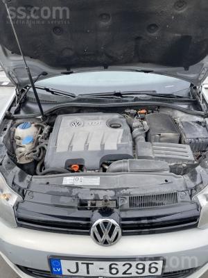 Pelēks Volkswagen Golf 2012 Ogre, ar dzinēja tilpumu 1.60 L un nobraukumu 208 tūkst. km par 2800 €, foto 13 vietnē AUTOMOTO.COM.LV