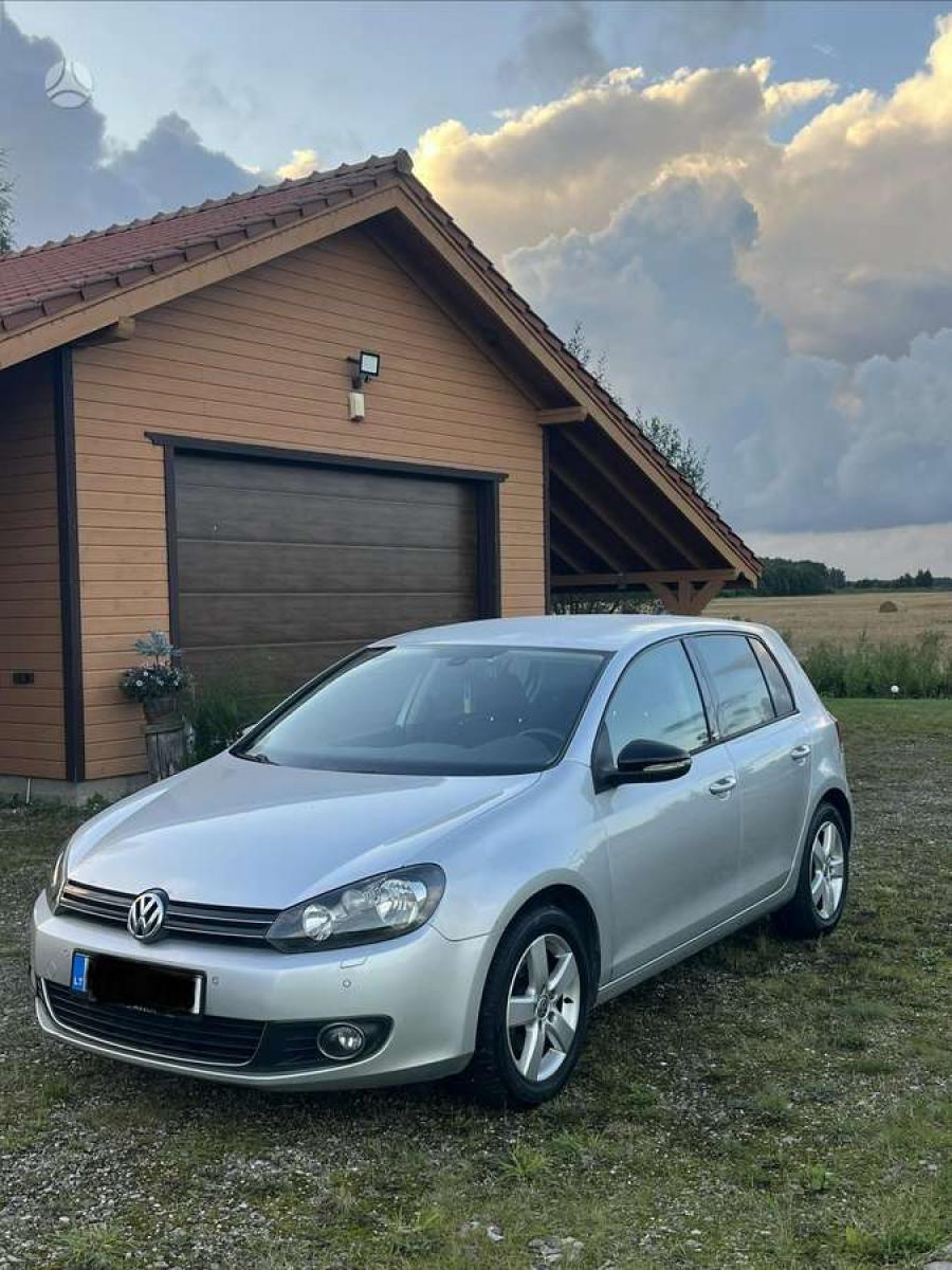 Grey Volkswagen Golf 2012 in Klaipeda, with an engine capacity of 1.60 L and mileage of 261 thousand km for 3900 €, photo 5 on AUTOMOTO.COM.LV