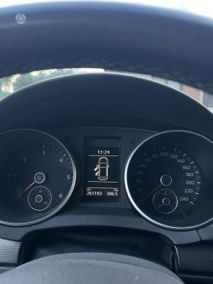 Grey Volkswagen Golf 2012 in Klaipeda, with an engine capacity of 1.60 L and mileage of 261 thousand km for 3900 €, photo 14 on AUTOMOTO.COM.LV