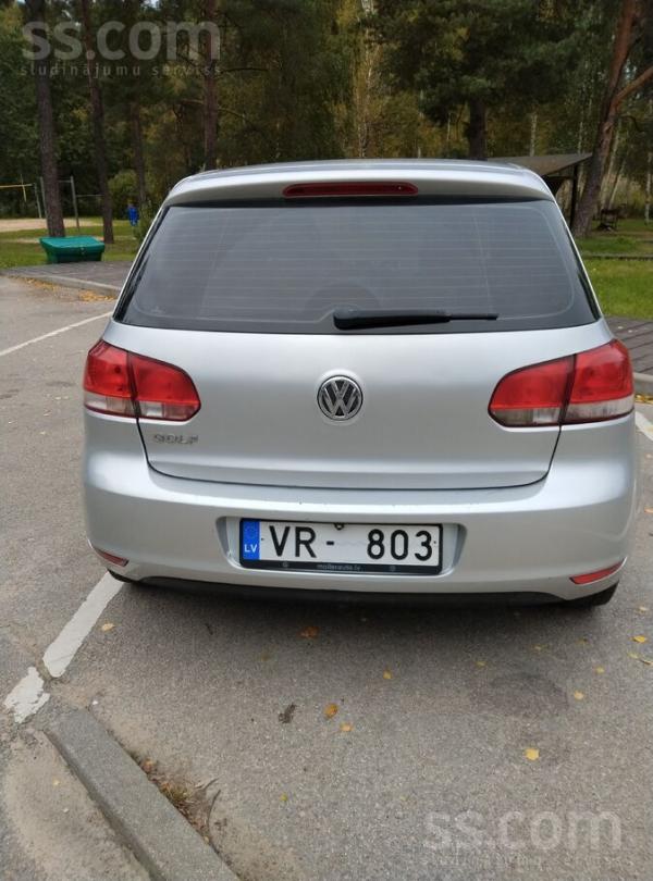 Grey Volkswagen Golf 2012 in Riga, with an engine capacity of 1.40 L and mileage of 310 thousand km for 1580 €, photo 5 on AUTOMOTO.COM.LV
