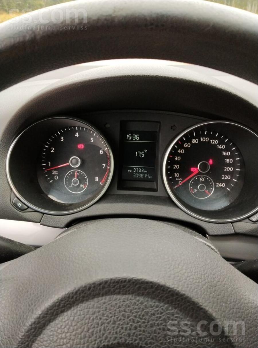 Pelēks Volkswagen Golf 2012 Rīga, ar dzinēja tilpumu 1.40 L un nobraukumu 310 tūkst. km par 1580 €, foto 8 vietnē AUTOMOTO.COM.LV