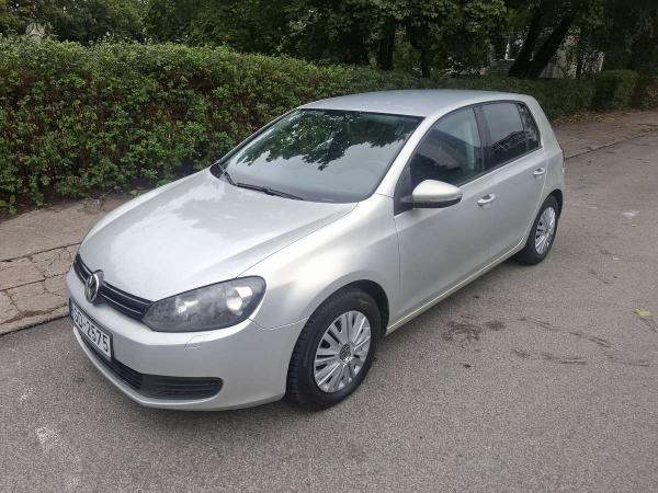 Grey Volkswagen Golf 2012 in Vilnius, with an engine capacity of 1.39 L and mileage of 194 thousand km for 2600 €, photo 1 on AUTOMOTO.COM.LV