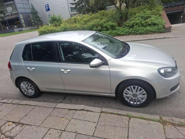 Grey Volkswagen Golf 2012 in Vilnius, with an engine capacity of 1.39 L and mileage of 194 thousand km for 2600 €, photo 5 on AUTOMOTO.COM.LV
