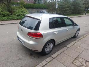 Grey Volkswagen Golf 2012 in Vilnius, with an engine capacity of 1.39 L and mileage of 194 thousand km for 2600 €, photo 6 on AUTOMOTO.COM.LV