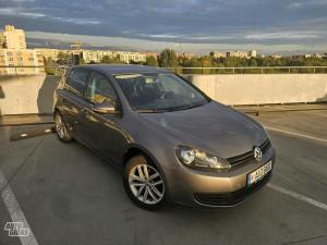 Pelēks Volkswagen Golf 2012 Viļņa, ar dzinēja tilpumu 1.40 L un nobraukumu 132 tūkst. km par 4200 €, foto  vietnē AUTOMOTO.COM.LV