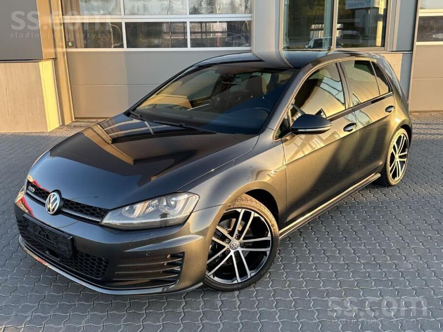 Grey Volkswagen Golf 2013 in Riga, with an engine capacity of 2.00 L and mileage of 17 thousand km for 9800 €, photo 2 on AUTOMOTO.COM.LV
