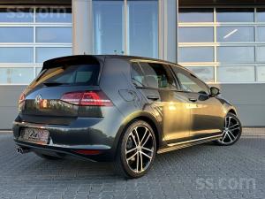 Grey Volkswagen Golf 2013 in Riga, with an engine capacity of 2.00 L and mileage of 17 thousand km for 9800 €, photo 7 on AUTOMOTO.COM.LV
