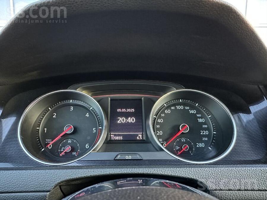 Grey Volkswagen Golf 2013 in Riga, with an engine capacity of 2.00 L and mileage of 17 thousand km for 9800 €, photo 14 on AUTOMOTO.COM.LV