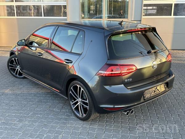 Pelēks Volkswagen Golf 2013 Rīga, ar dzinēja tilpumu 2.00 L un nobraukumu 172 tūkst. km par 13500 €, foto 8 vietnē AUTOMOTO.COM.LV