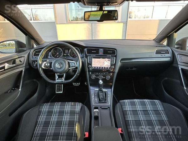 Pelēks Volkswagen Golf 2013 Rīga, ar dzinēja tilpumu 2.00 L un nobraukumu 172 tūkst. km par 13500 €, foto 10 vietnē AUTOMOTO.COM.LV