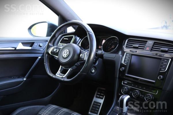 Grey Volkswagen Golf 2013 in Riga, with an engine capacity of 2.00 L and mileage of 0 thousand km for 9995 €, photo 9 on AUTOMOTO.COM.LV