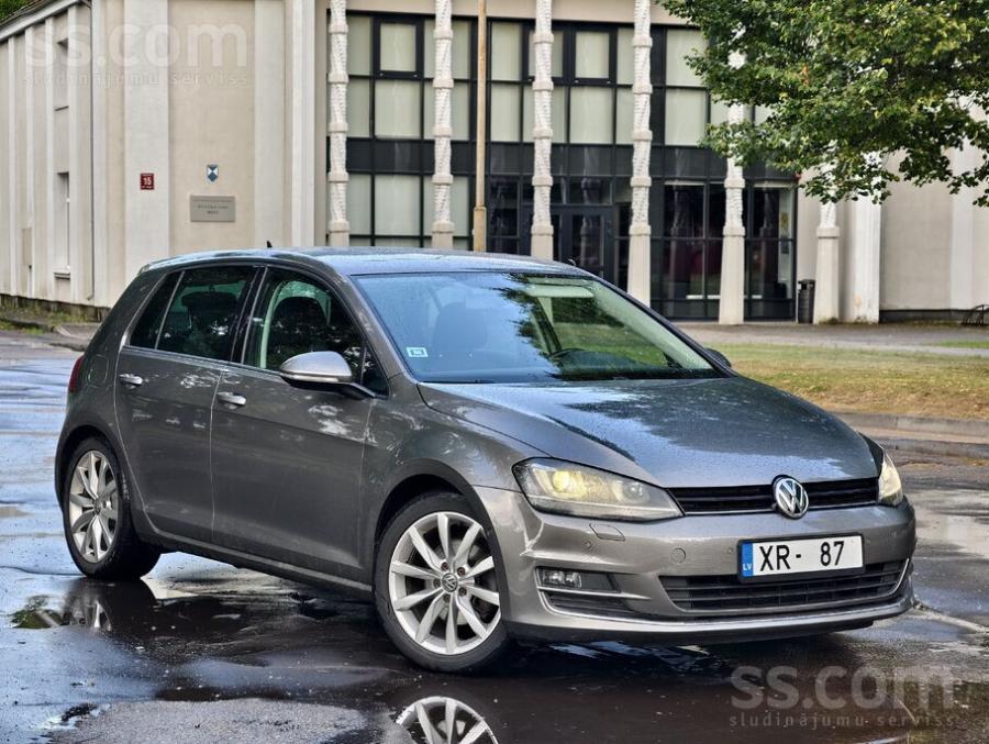 Grey Volkswagen Golf 2013 in Jelgava, with an engine capacity of 2.00 L and mileage of 275 thousand km for 7300 €, photo 2 on AUTOMOTO.COM.LV