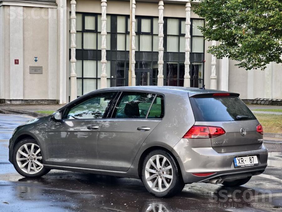 Grey Volkswagen Golf 2013 in Jelgava, with an engine capacity of 2.00 L and mileage of 275 thousand km for 7300 €, photo 3 on AUTOMOTO.COM.LV