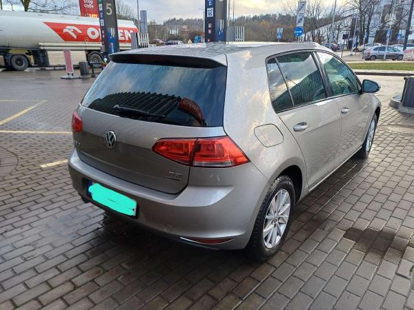 Pelēks Volkswagen Golf 2013 Viļņa, ar dzinēja tilpumu 1.20 L un nobraukumu 134 tūkst. km par 7300 €, foto 6 vietnē AUTOMOTO.COM.LV