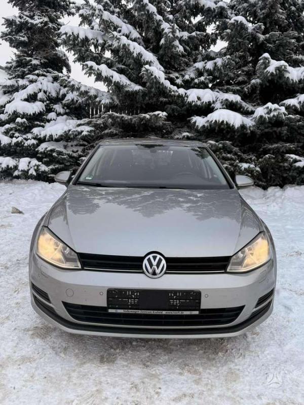 Grey Volkswagen Golf 2013 in Utena, with an engine capacity of 1.60 L and mileage of 290 thousand km for 6100 €, photo 6 on AUTOMOTO.COM.LV