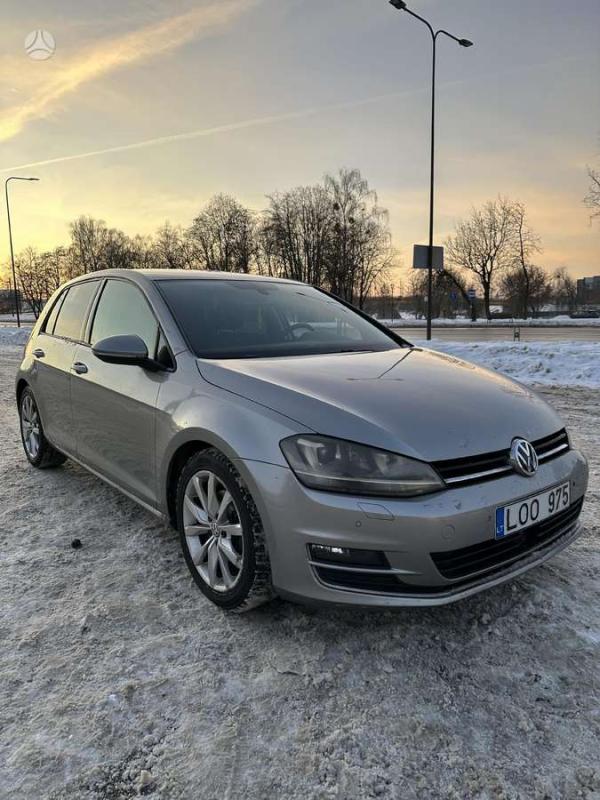 Pelēks Volkswagen Golf 2013 Kauņa, ar dzinēja tilpumu 1.97 L un nobraukumu 305 tūkst. km par 8500 €, foto 2 vietnē AUTOMOTO.COM.LV