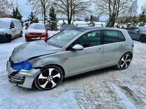 Grey Volkswagen Golf 2013 in Telschi, with an engine capacity of 1.98 L and mileage of 63 thousand km for 10900 €, photo 7 on AUTOMOTO.COM.LV