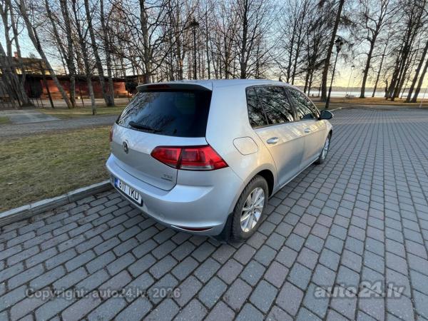 Pelēks Volkswagen Golf 2013 Tallina, ar dzinēja tilpumu 1.20 L un nobraukumu 207 tūkst. km par 4750 €, foto 3 vietnē AUTOMOTO.COM.LV