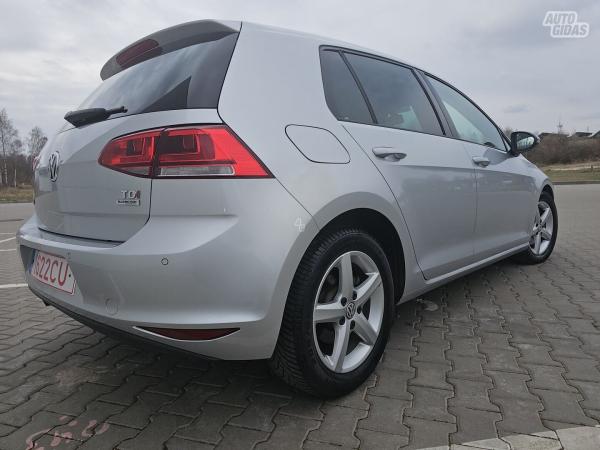 Grey Volkswagen Golf 2013 in Kaunas, with an engine capacity of 1.60 L and mileage of 281 thousand km for 5550 €, photo 5 on AUTOMOTO.COM.LV