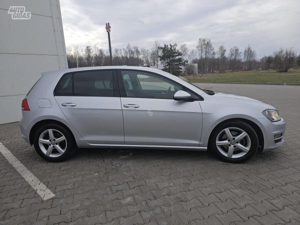 Grey Volkswagen Golf 2013 in Kaunas, with an engine capacity of 1.60 L and mileage of 281 thousand km for 5550 €, photo 6 on AUTOMOTO.COM.LV