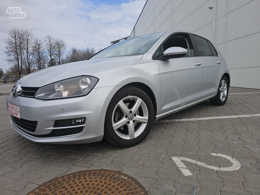 Grey Volkswagen Golf 2013 in Kaunas, with an engine capacity of 1.60 L and mileage of 281 thousand km for 5550 €, photo 8 on AUTOMOTO.COM.LV