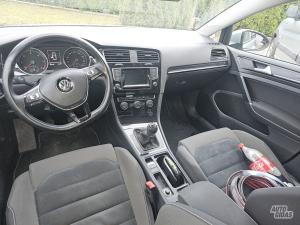 Grey Volkswagen Golf 2013 in Kaunas, with an engine capacity of 1.60 L and mileage of 281 thousand km for 5550 €, photo 25 on AUTOMOTO.COM.LV