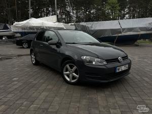 Grey Volkswagen Golf 2013 in Kaunas, with an engine capacity of 1.60 L and mileage of 447 thousand km for 4400 €, photo 3 on AUTOMOTO.COM.LV