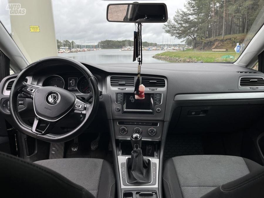 Grey Volkswagen Golf 2013 in Kaunas, with an engine capacity of 1.60 L and mileage of 447 thousand km for 4400 €, photo 8 on AUTOMOTO.COM.LV