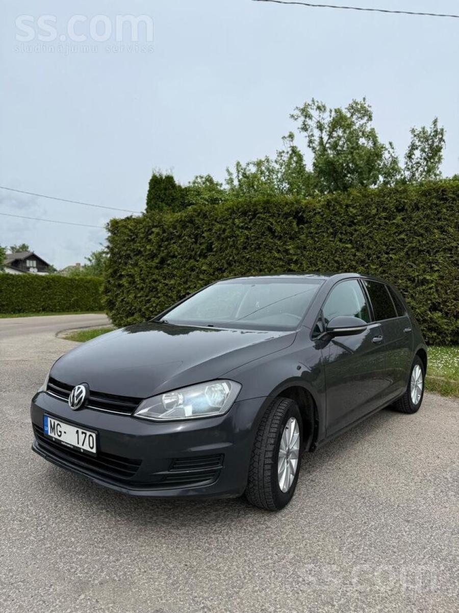 Grey Volkswagen Golf 2013 in Riga, with an engine capacity of 1.20 L and mileage of 318 thousand km for 4200 €, photo 1 on AUTOMOTO.COM.LV