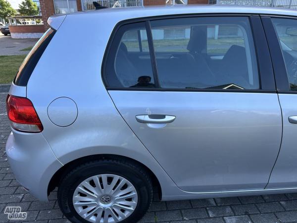 Grey Volkswagen Golf 2013 in Klaipeda, with an engine capacity of 1.60 L and mileage of 189 thousand km for 4290 €, photo 9 on AUTOMOTO.COM.LV