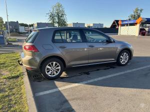 Grey Volkswagen Golf 2013 in Vilnius, with an engine capacity of 1.60 L and mileage of 349 thousand km for 4500 €, photo 6 on AUTOMOTO.COM.LV