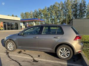 Grey Volkswagen Golf 2013 in Vilnius, with an engine capacity of 1.60 L and mileage of 349 thousand km for 4500 €, photo 7 on AUTOMOTO.COM.LV