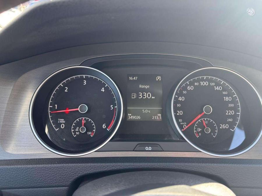 Grey Volkswagen Golf 2013 in Vilnius, with an engine capacity of 1.60 L and mileage of 349 thousand km for 4500 €, photo 9 on AUTOMOTO.COM.LV