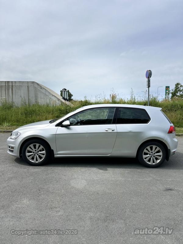Pelēks Volkswagen Golf 2013 Tallina, ar dzinēja tilpumu 1.40 L un nobraukumu 159 tūkst. km par 6300 €, foto 4 vietnē AUTOMOTO.COM.LV
